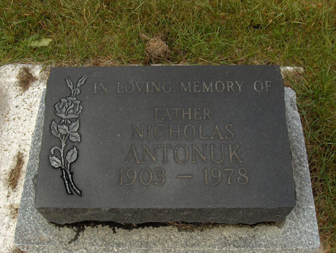 Antonuk, Nicholas